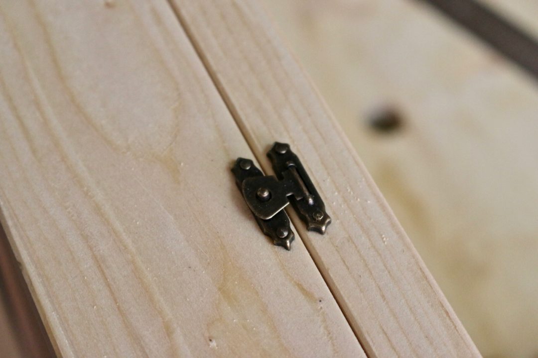 DIY Chisel Storage Box from Leftover Wood & MDF - Etto Woodworking